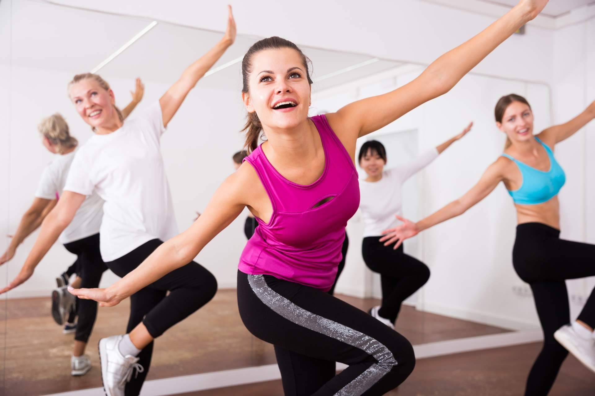 Clases en la escuela profesional de baile ACAD Arts - Extremadura 24H