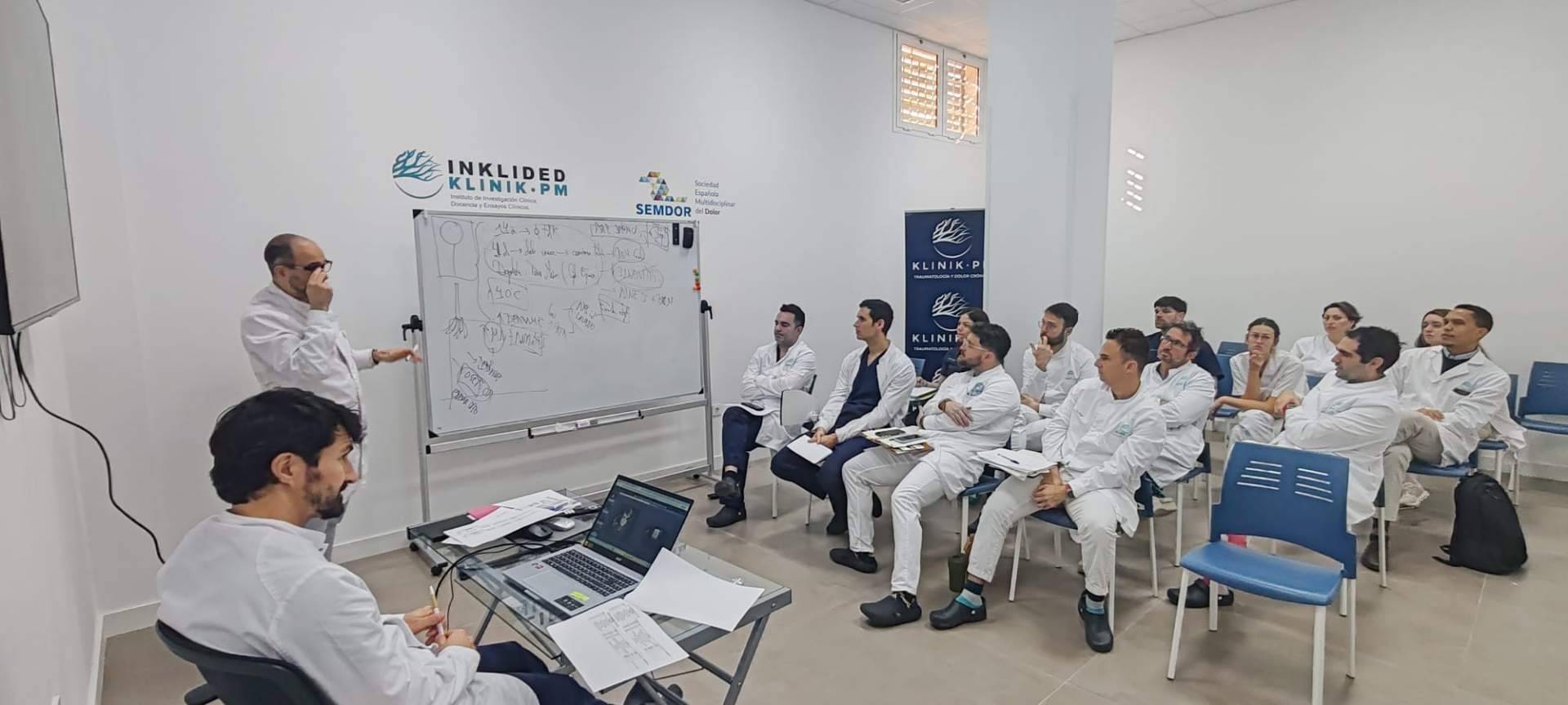 El error que cometen miles de pacientes con dolor de hombro y que puede ...